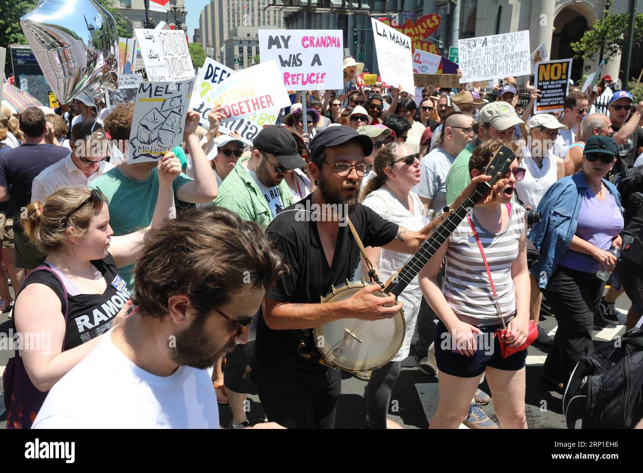 Protest over family separation at the border hi-res stock photography ...