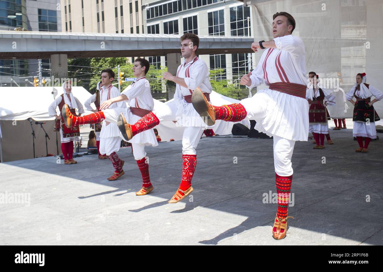 Multicultural groups hi-res stock photography and images - Alamy