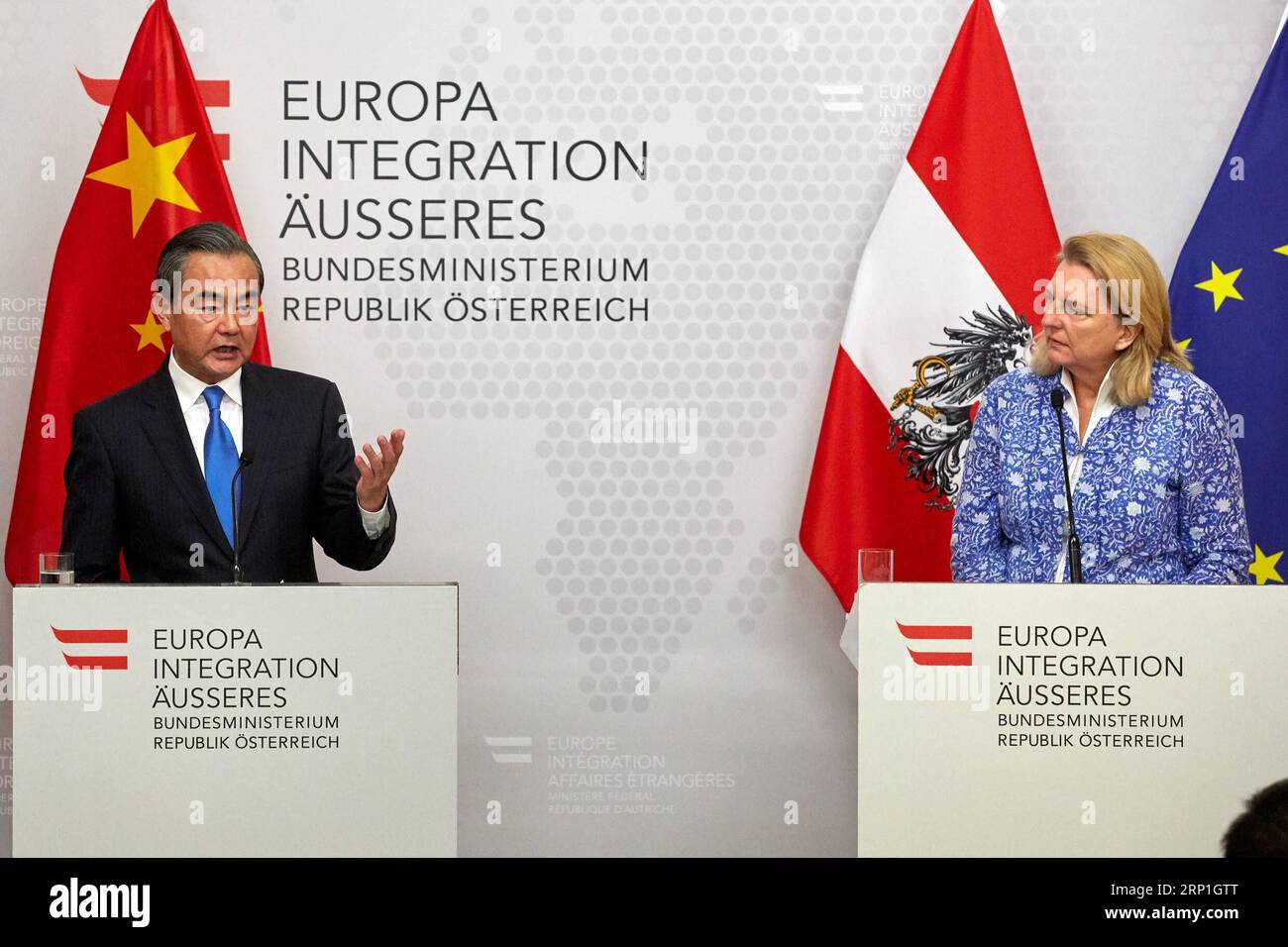 Isuewoud hi-res stock photography and images - Alamy