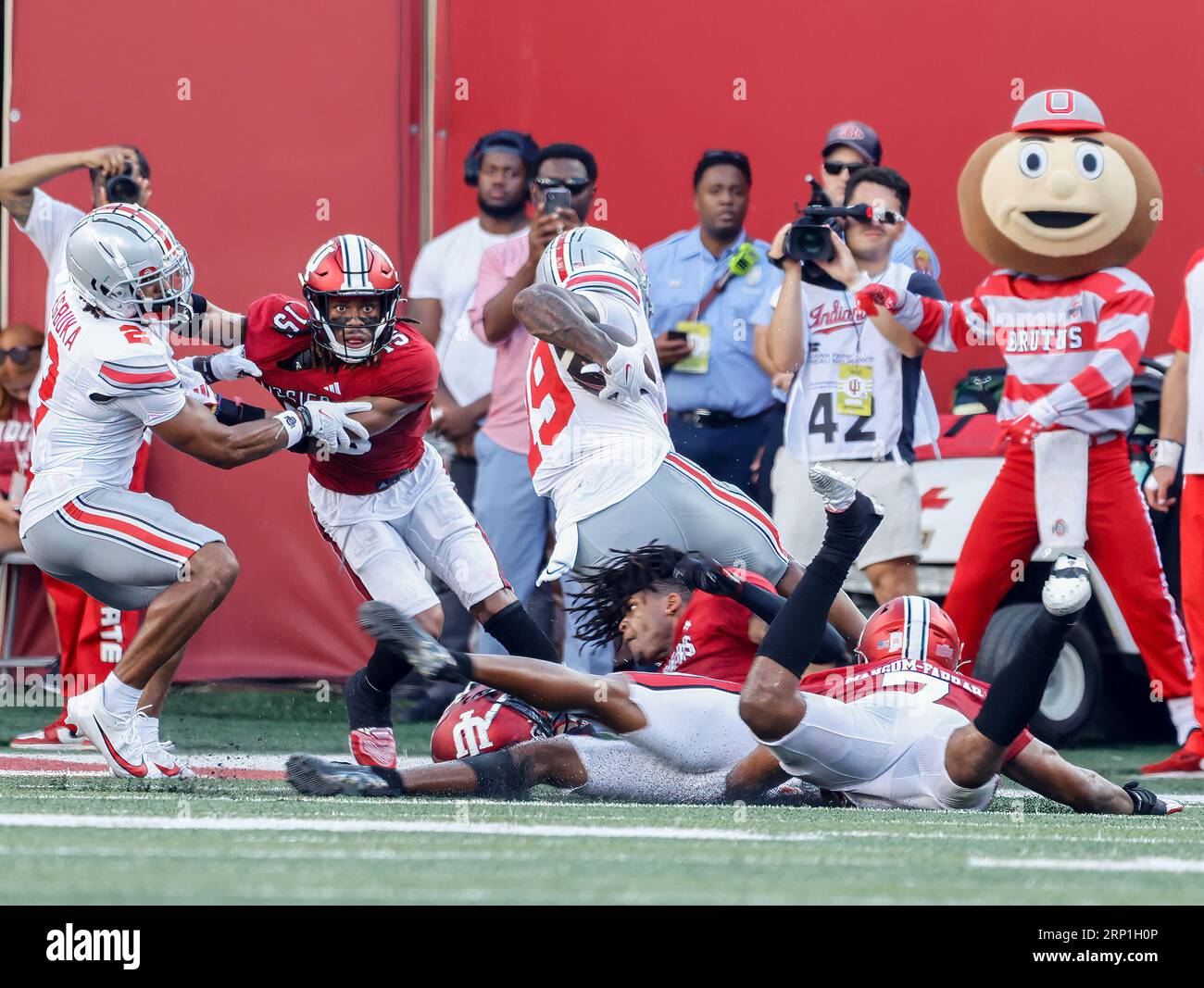 Ohio state helmet hi-res stock photography and images - Alamy
