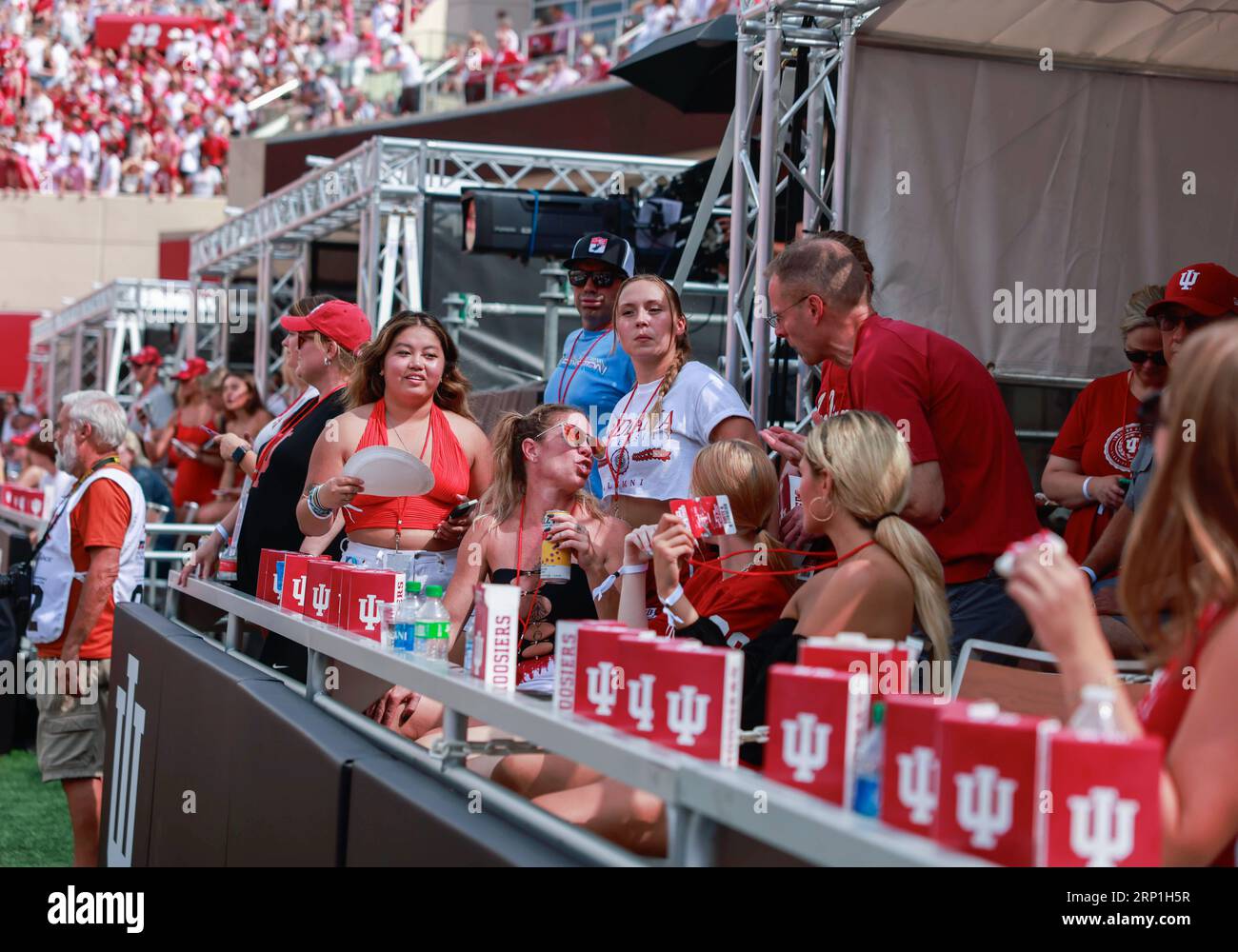 Luxury boxes hi-res stock photography and images - Alamy