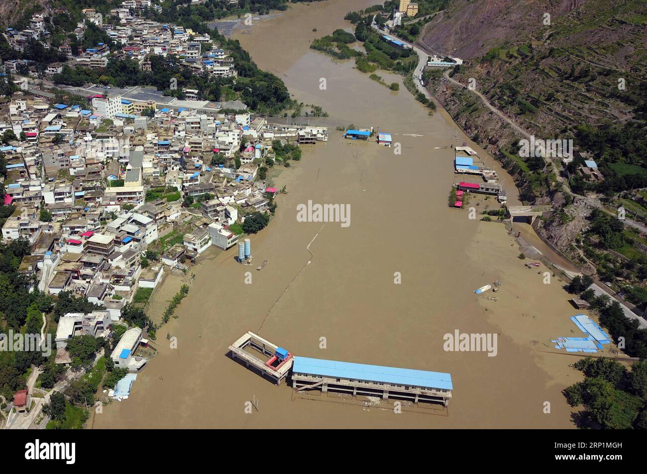 The landslide in zhouqu hi-res stock photography and images - Alamy