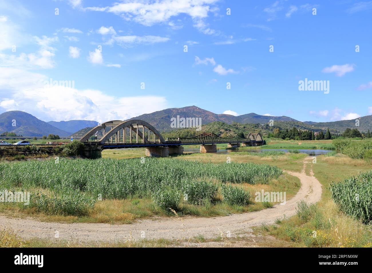 Cast di ferro hi-res stock photography and images - Alamy