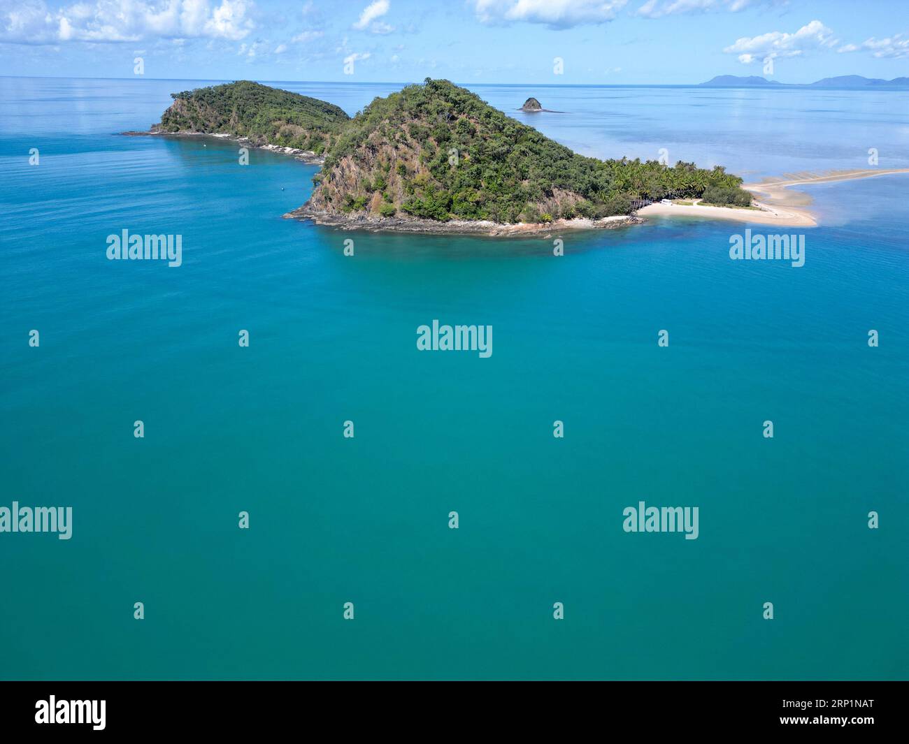 Aerial view of Double Island, palm Cove in Queensland with crystal ...