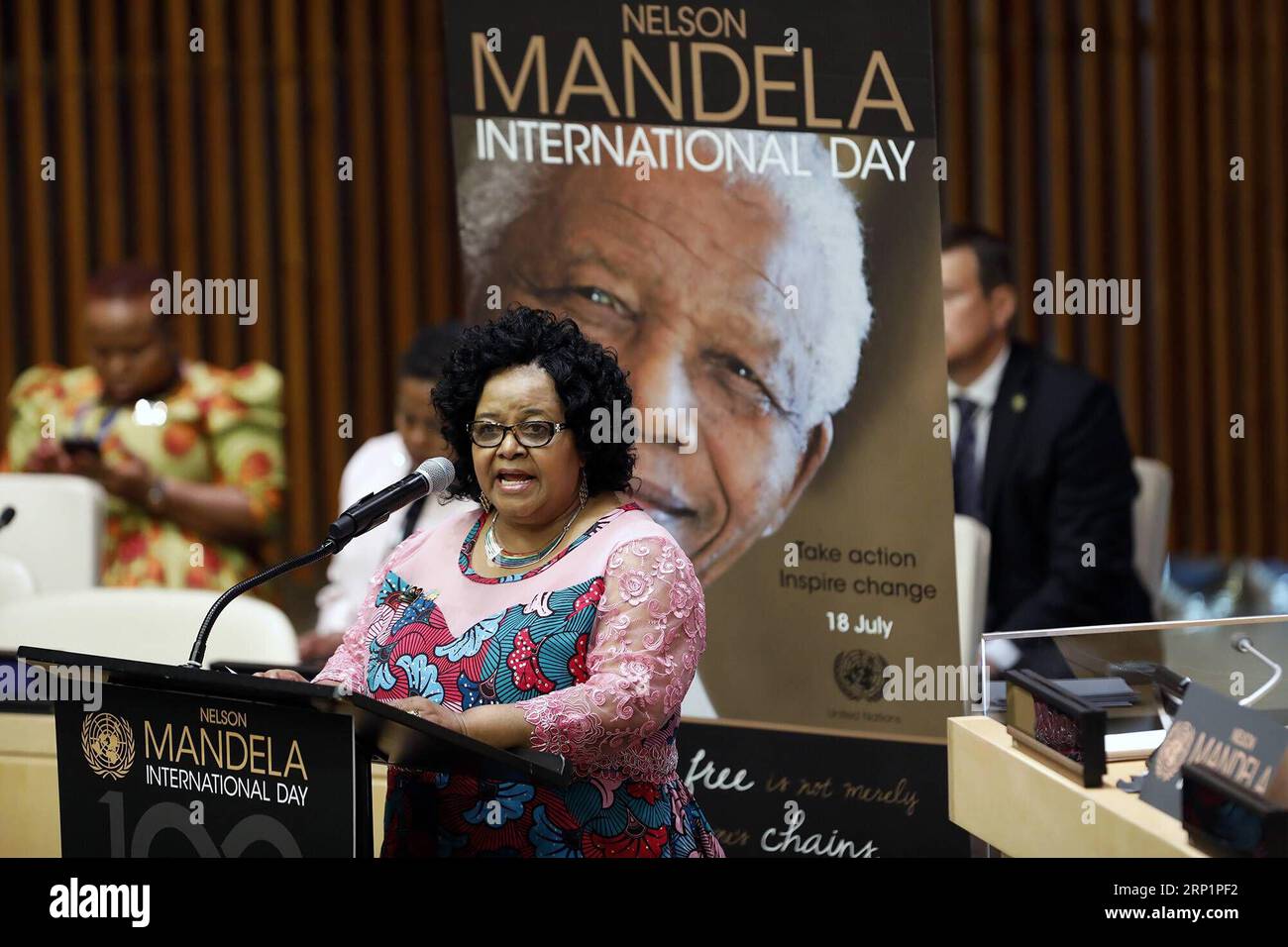 Former south african president nelson mandela at the hi-res stock ...