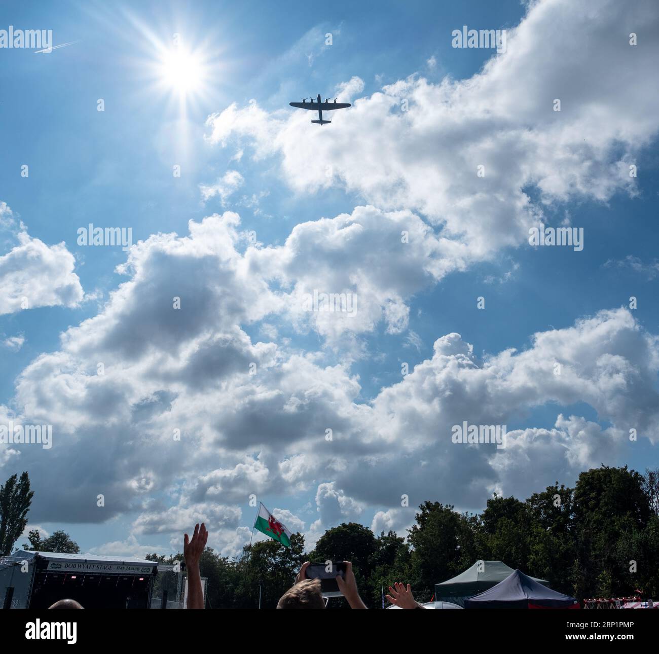 Fly past over the Kinecroft for Wallingford Bunkfest 2023 Stock Photo ...