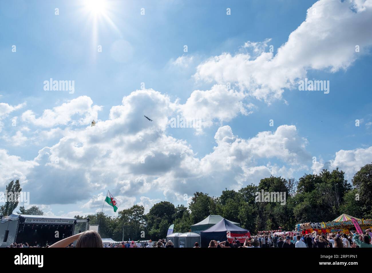 Fly past over the Kinecroft for Wallingford Bunkfest 2023 Stock Photo ...