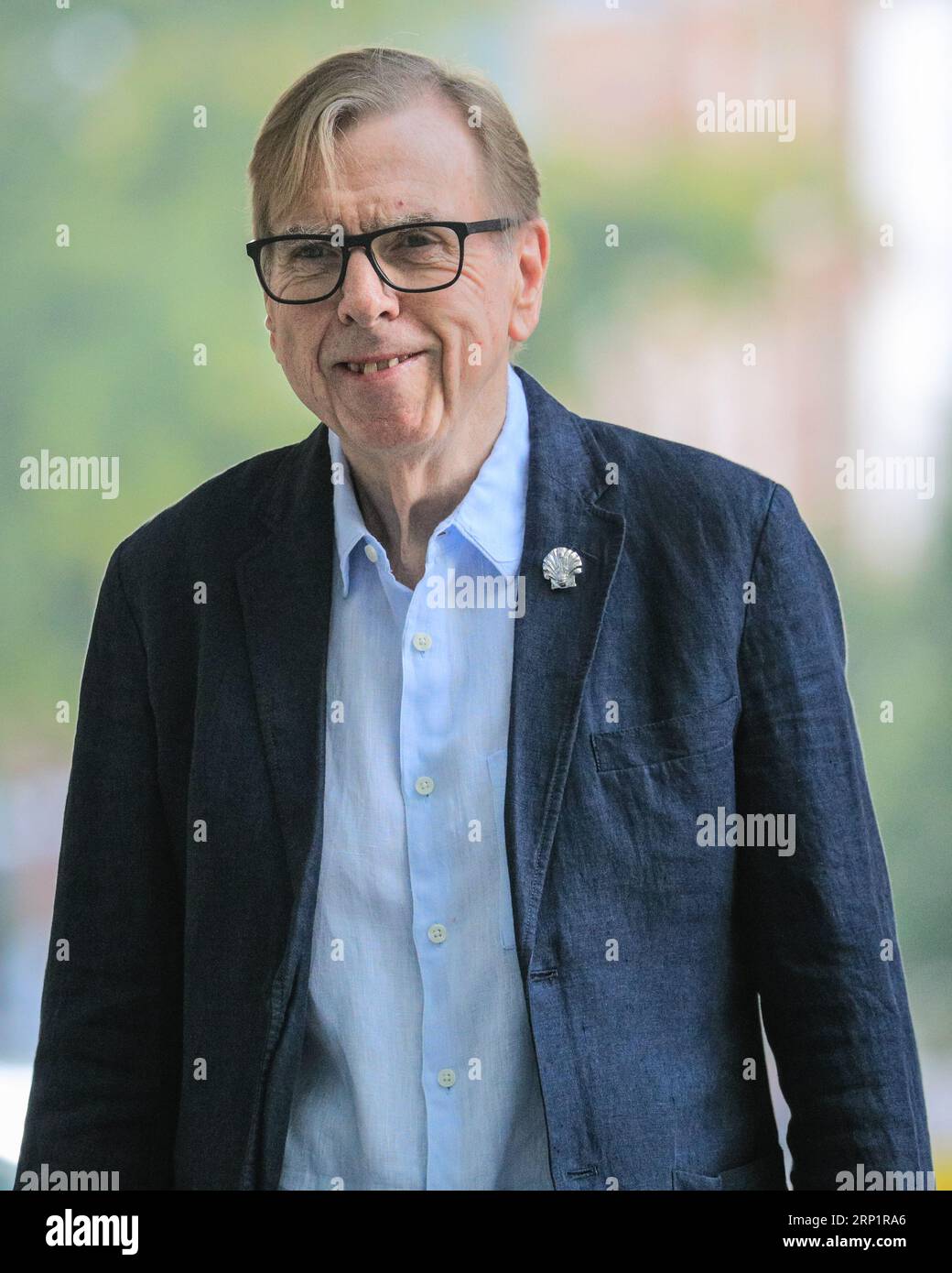Timothy spall laura kuenssberg hi-res stock photography and images - Alamy