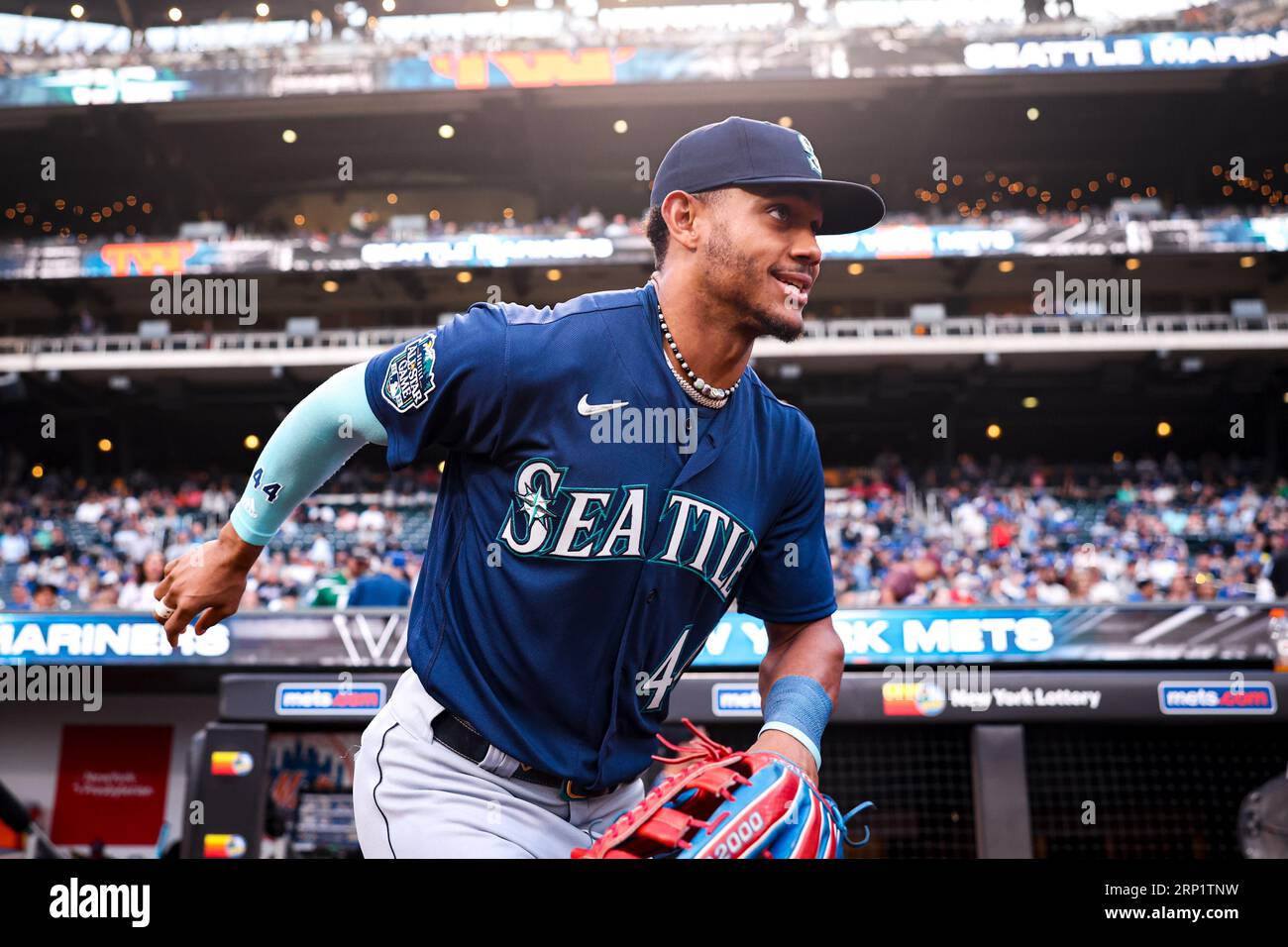 Sep 02, 2023; New York City, New York, USA; Seattle Mariners center ...