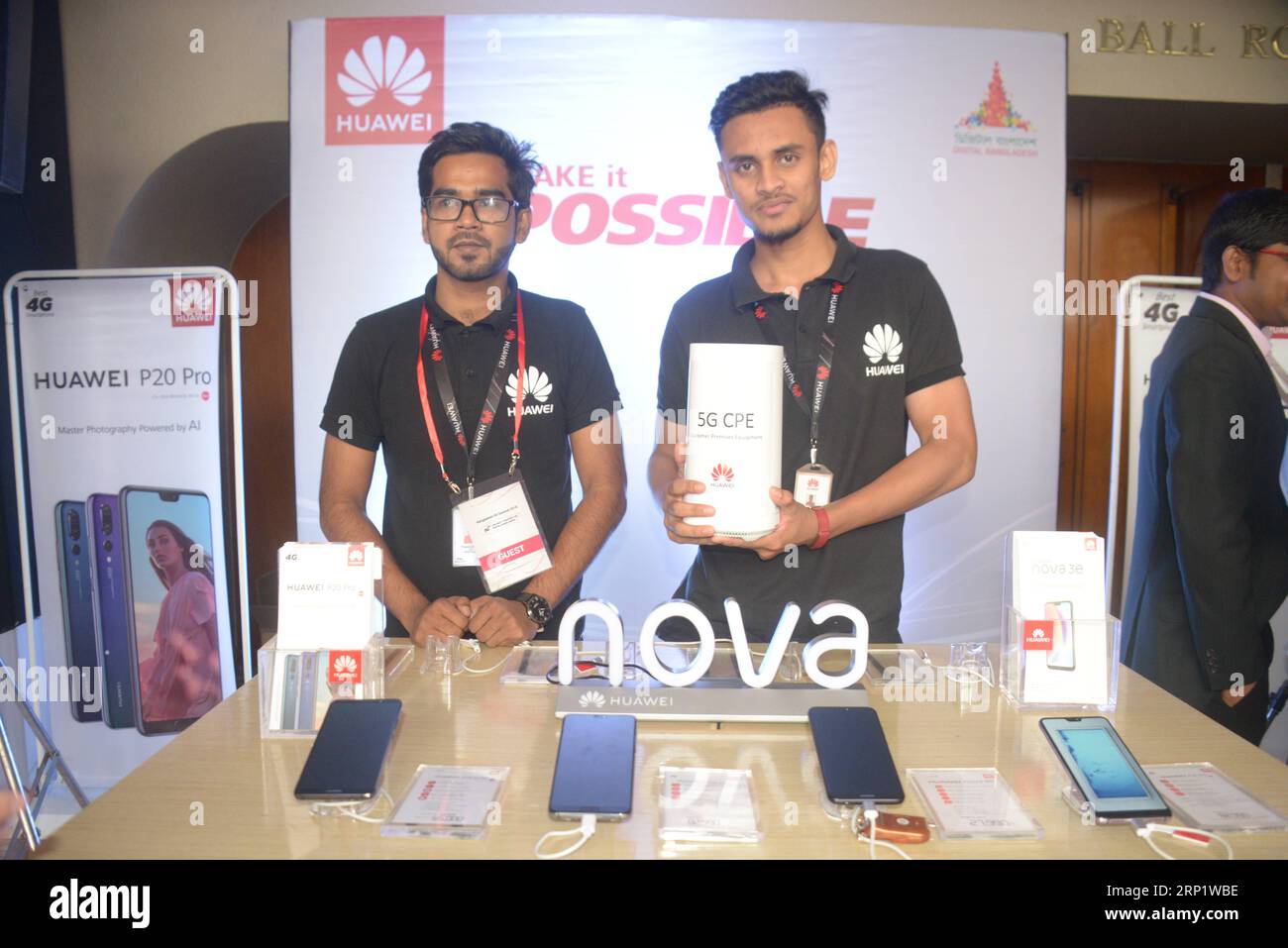 Ntt group hi-res stock photography and images - Alamy