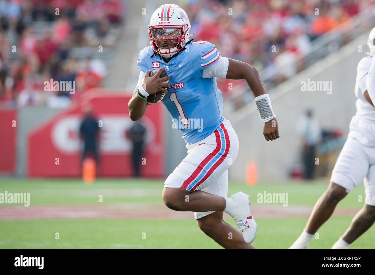 Houston, TX, USA. 2nd Sep, 2023. Houston Cougars quarterback Donovan ...