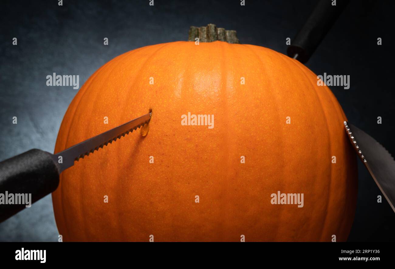 Halloween pumpkin carving tools for Jack-o'-lantern face cut out. Spoon ...