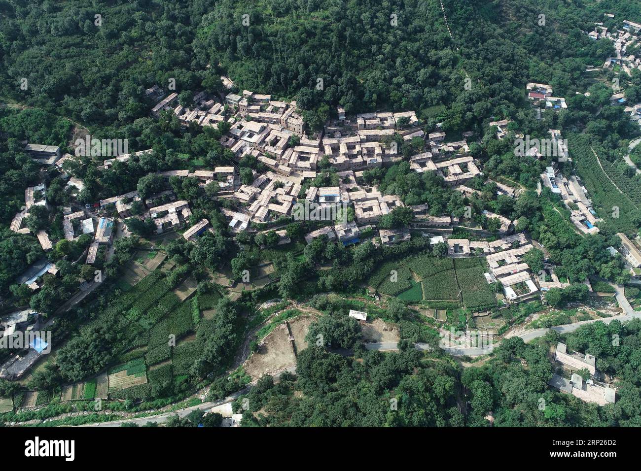 (180821) -- XINGTAI, Aug. 21, 2018 (Xinhua) -- Aerial photo taken on ...