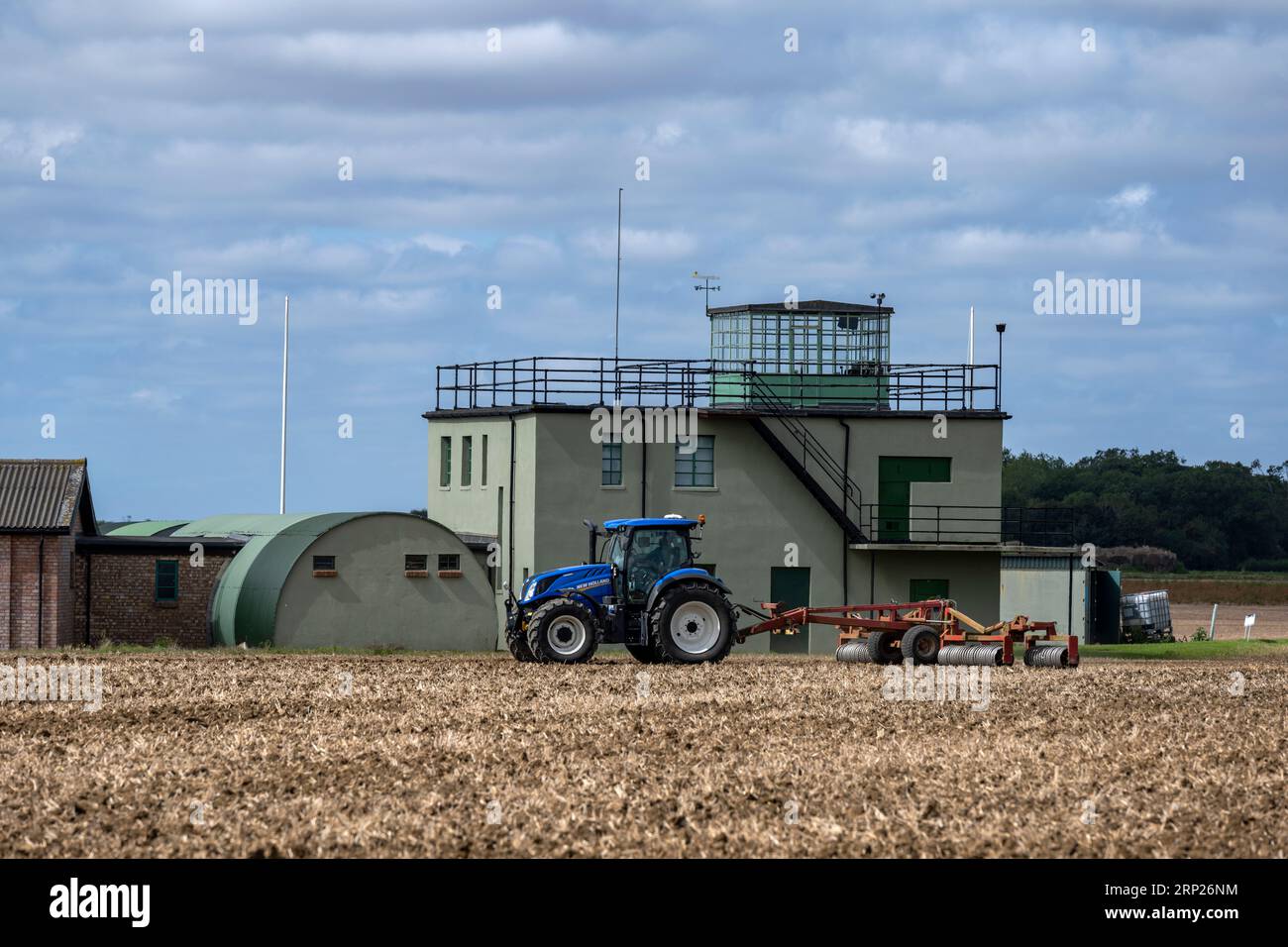 Airfield architecture hi-res stock photography and images - Alamy