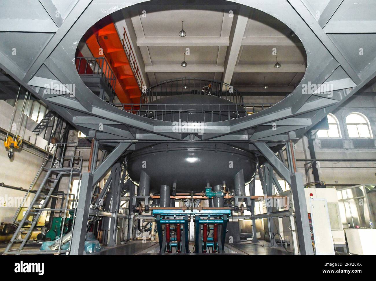 Silicon carbide manufacturing hi-res stock photography and images - Alamy