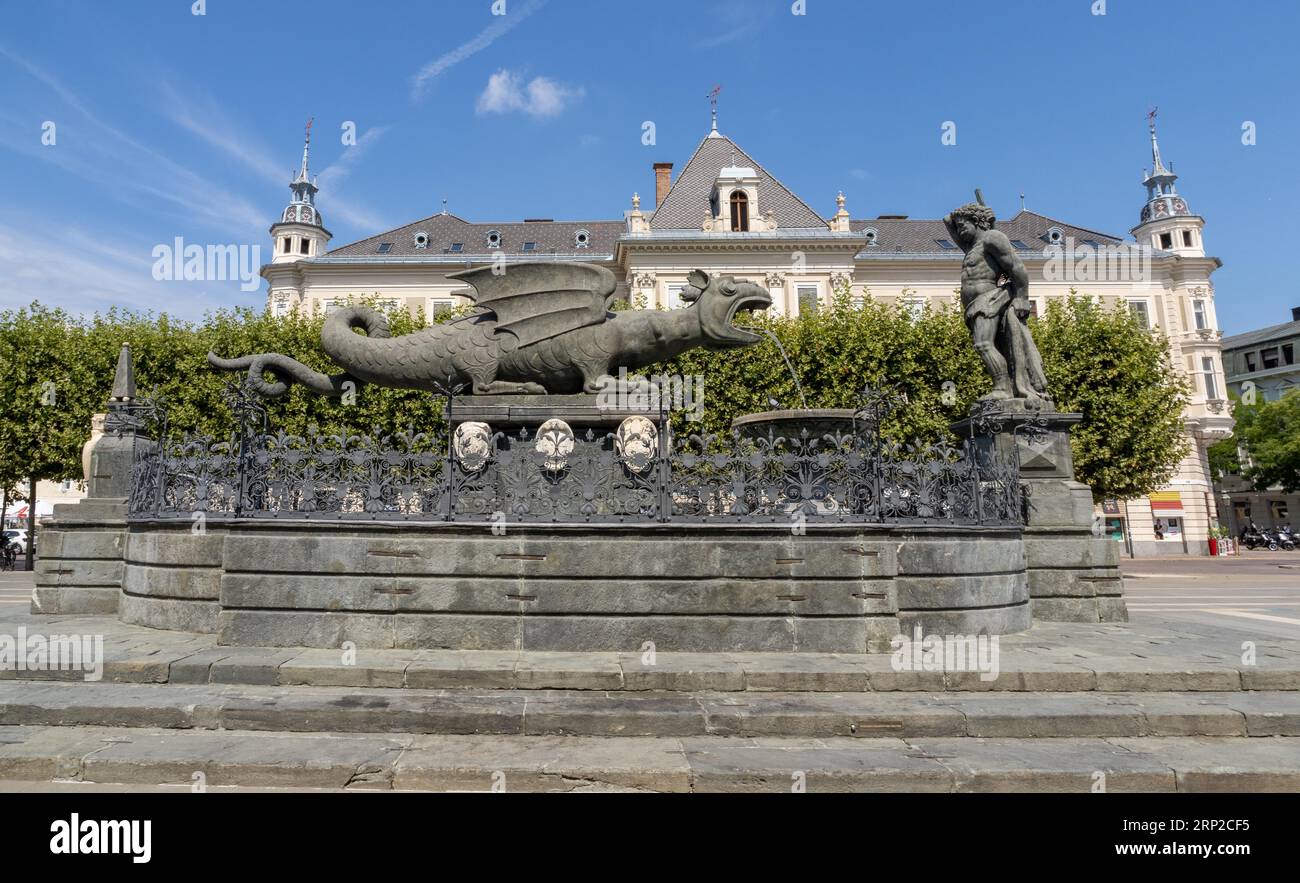 Lindwurmbrunnen, Klagenfurt, Carinthia, Austria Stock Photo - Alamy Lindwurmbrunnen, Klagenfurt, Carinthia, Austria Stock Photo - Alamy
