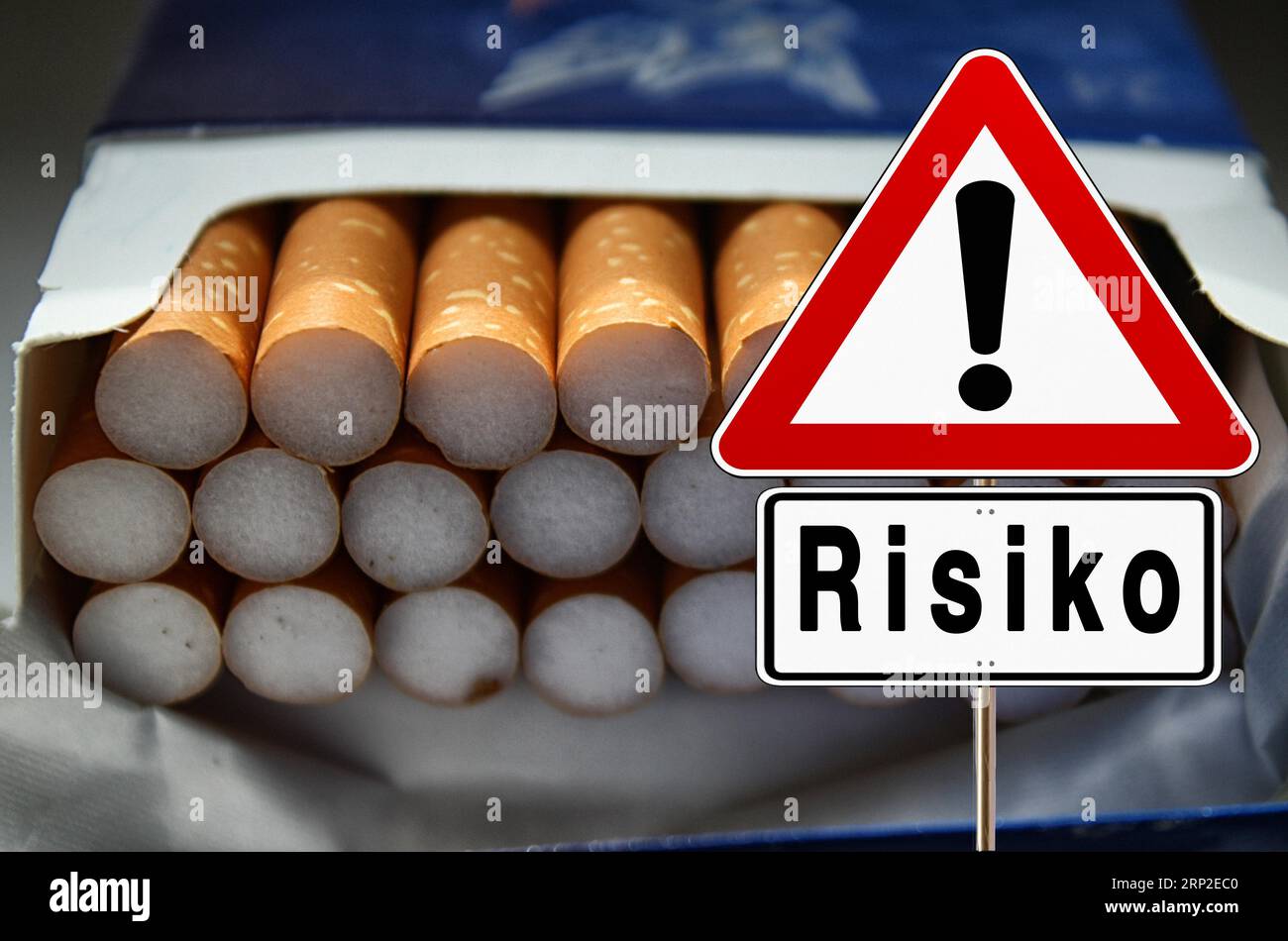 Symbol image, attention sign for health risk, lung disease ...