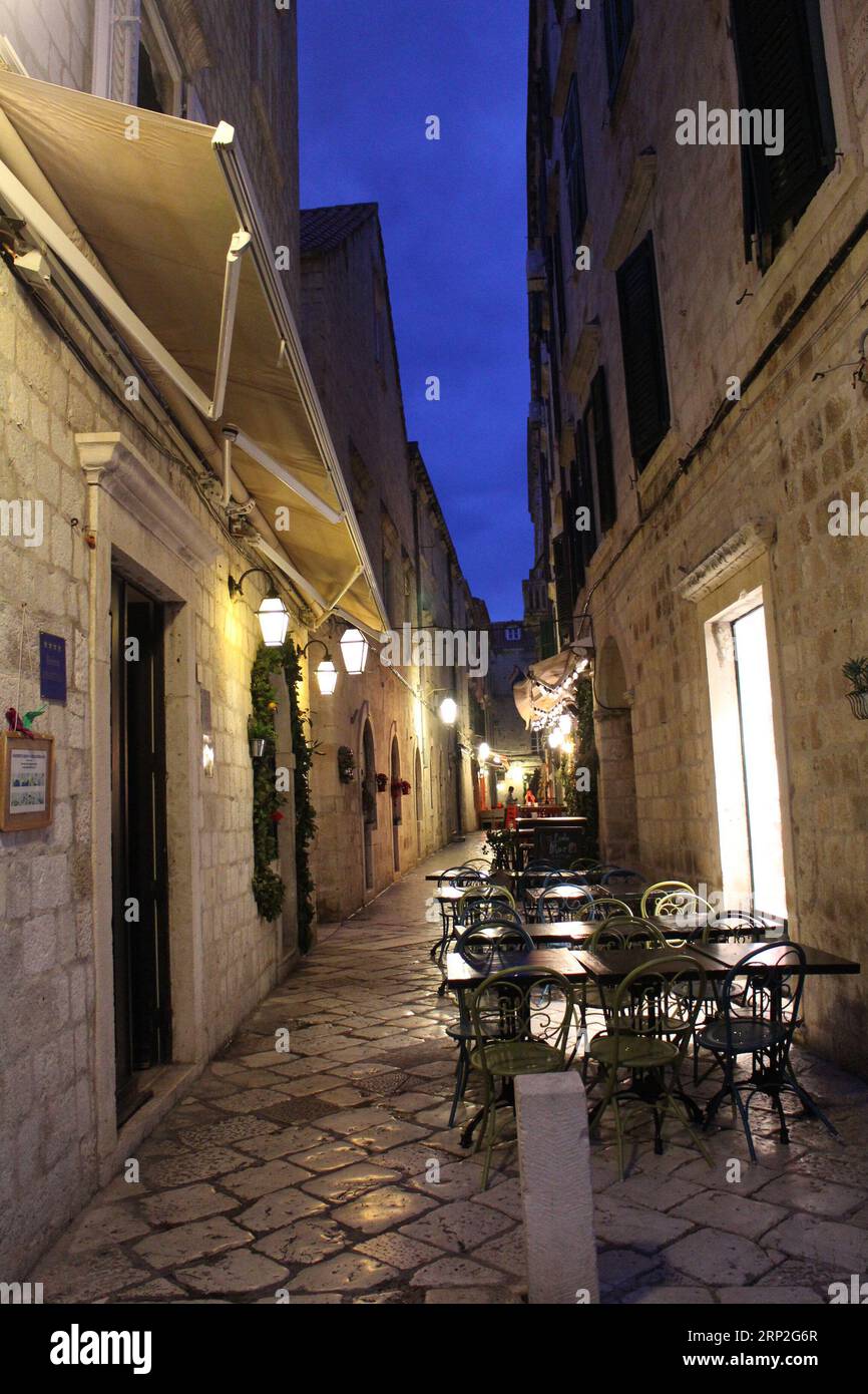 Night view of old town in Dubrovnik, Croatia Stock Photo - Alamy