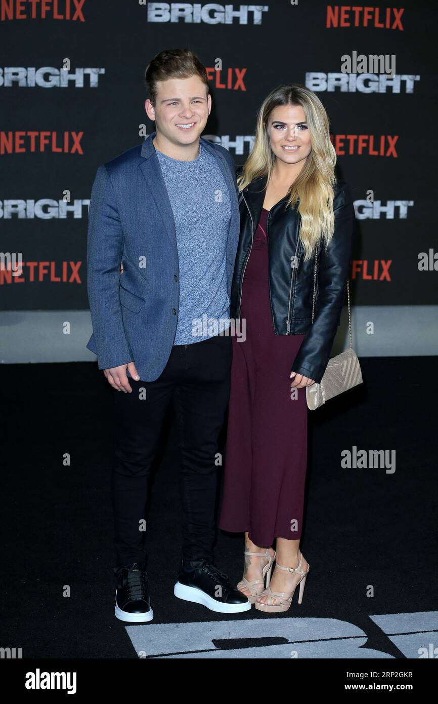 Jonathan Lipnicki Girlfriend