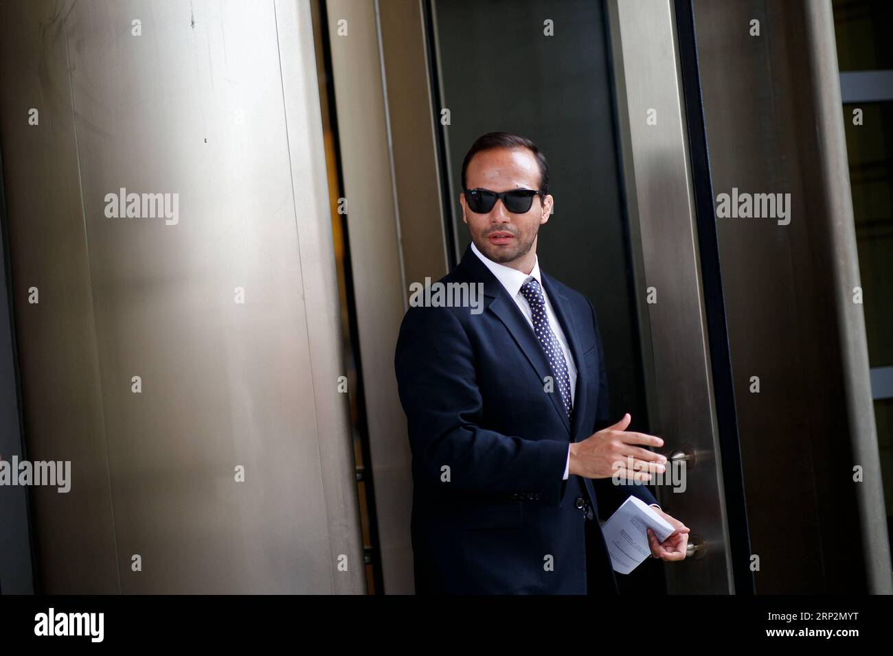 Aide sentence hi-res stock photography and images - Alamy