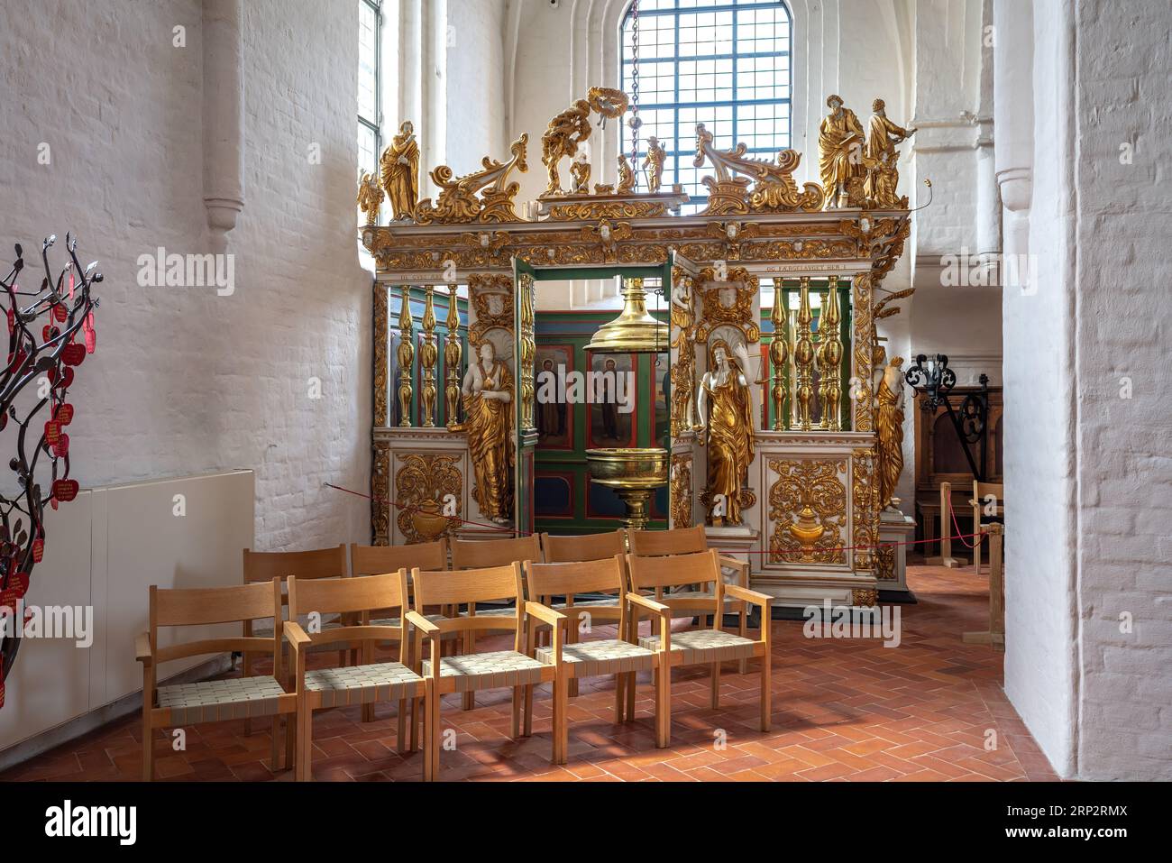 Baptismal font inside saint hi-res stock photography and images - Alamy