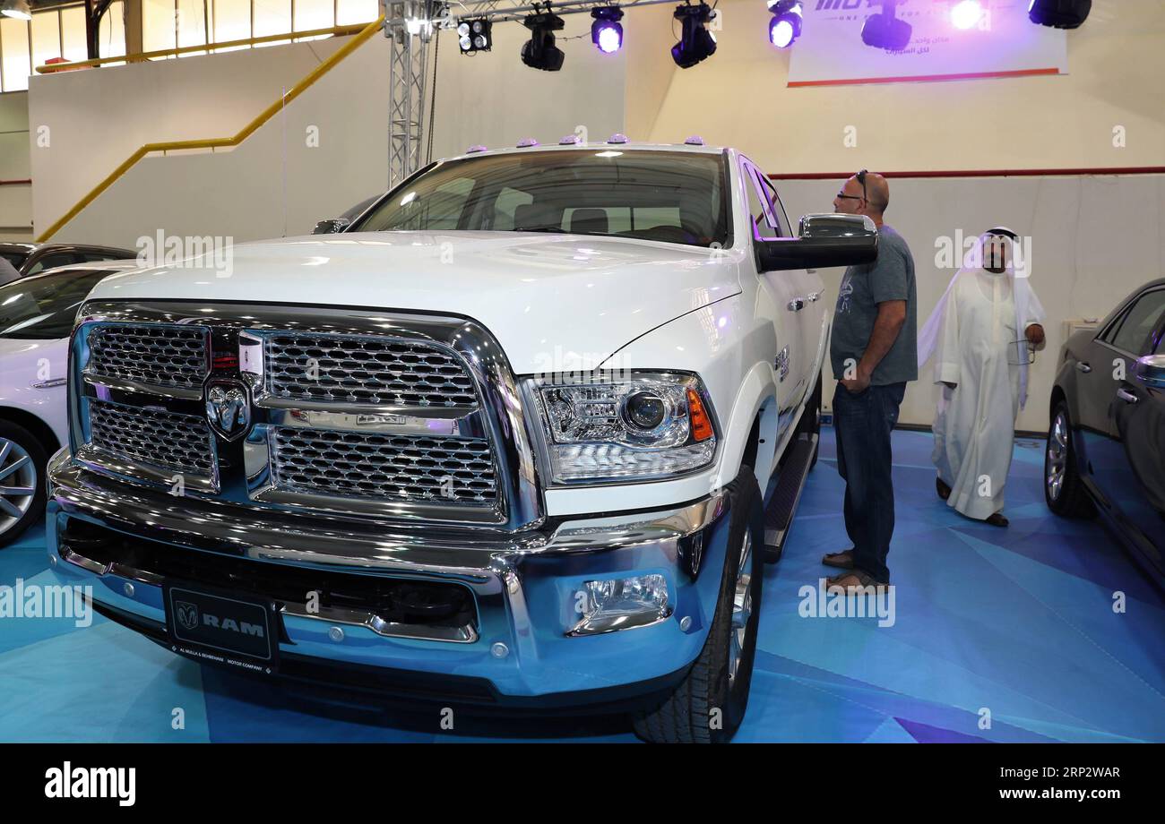 Toyota land rover hi-res stock photography and images - Alamy