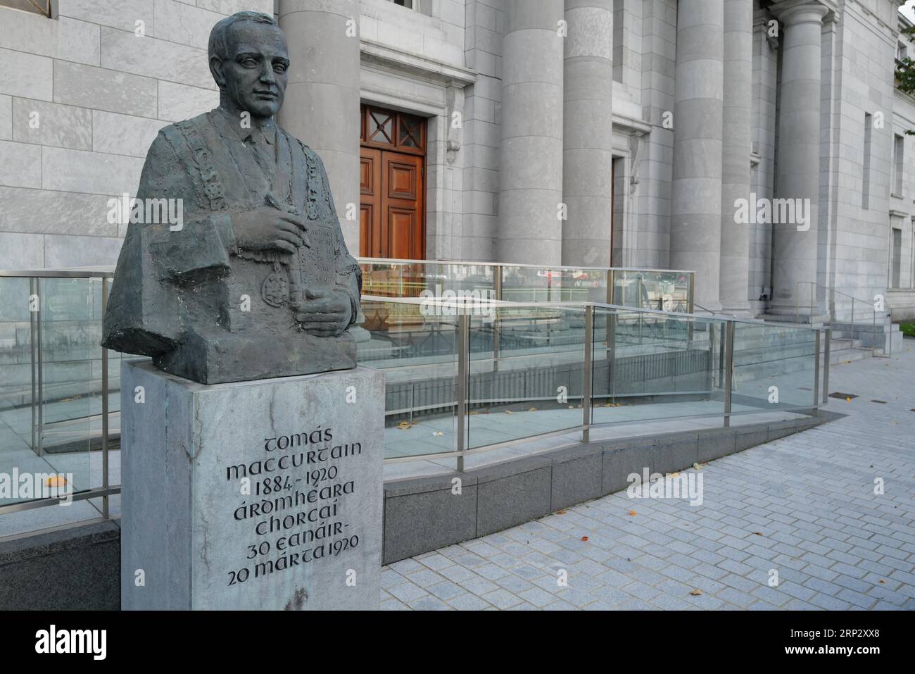 A memorial bust of Tomas Maccurtain (Thomas MacCurtain), former Lord ...