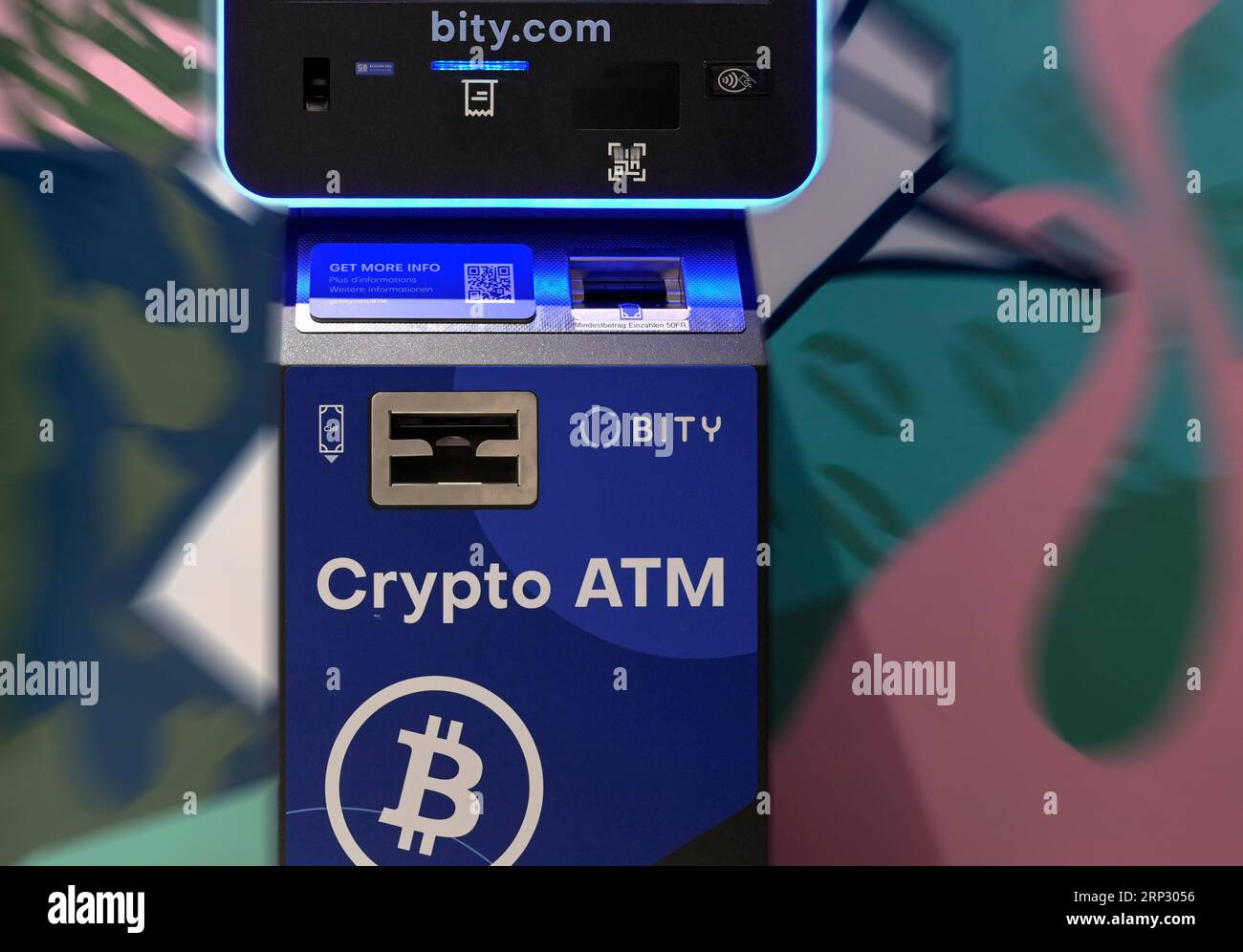 Crypto vending machine hi-res stock photography and images - Alamy