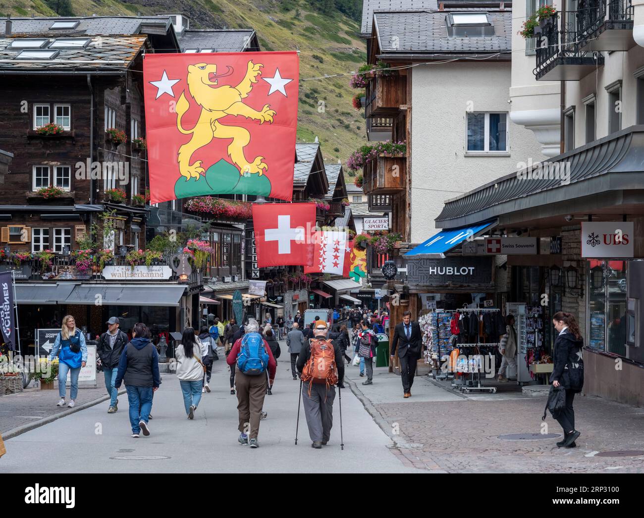 Zermatt town centre, Canton of Valais, Switzerland Stock Photo - Alamy