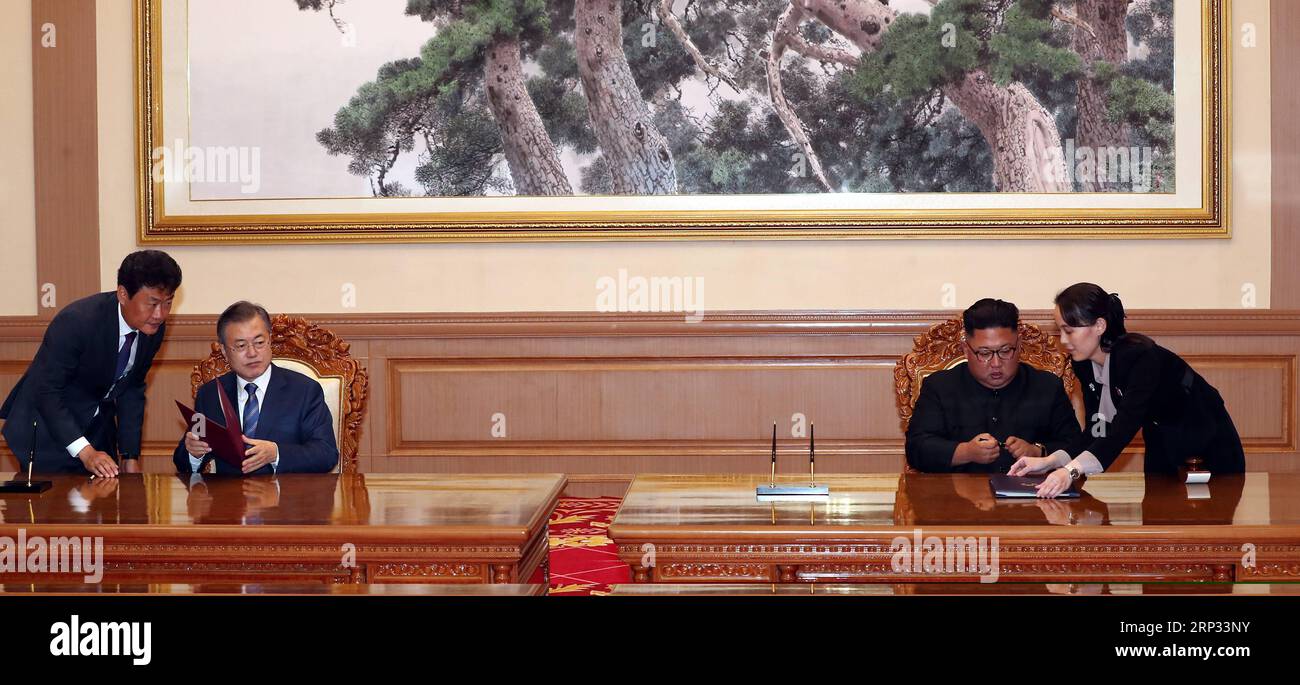 Mon jong hi-res stock photography and images - Alamy