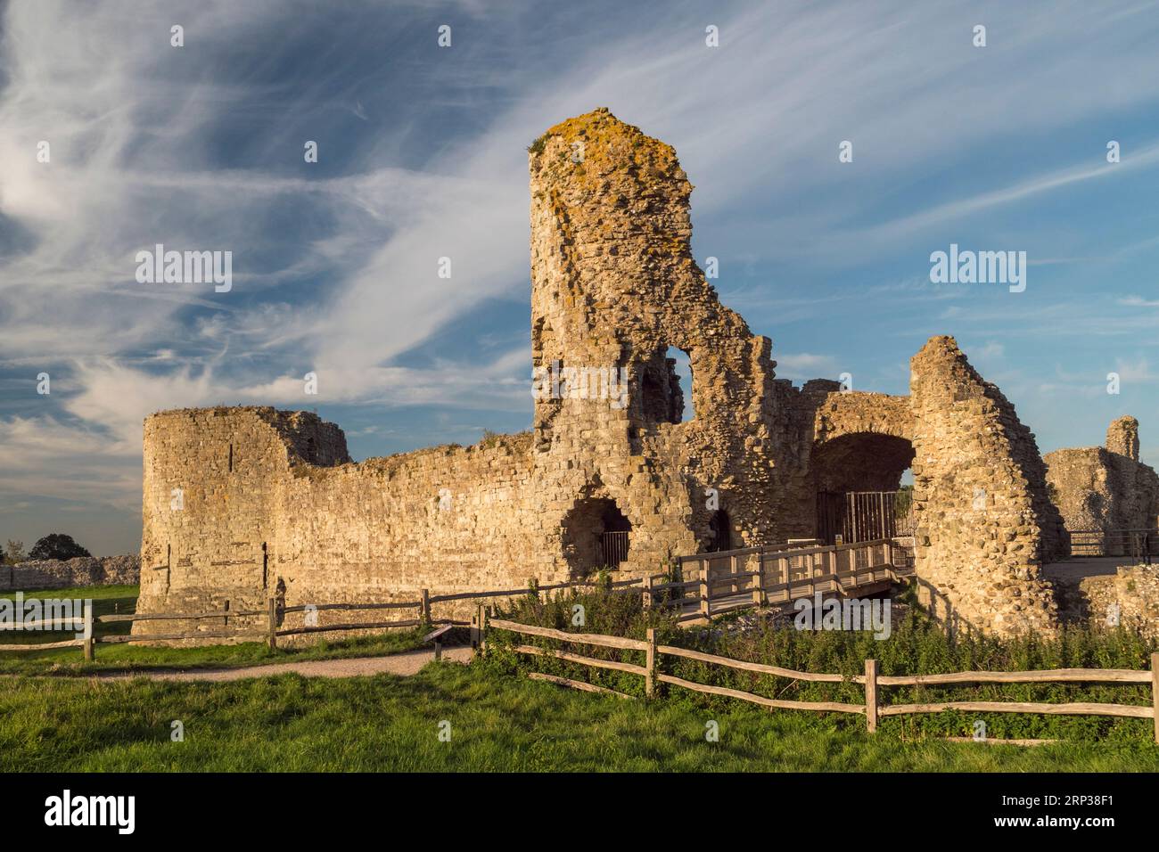 The gatehouse to the inner bailey at Pevensey Castle, East Sussex, UK ...