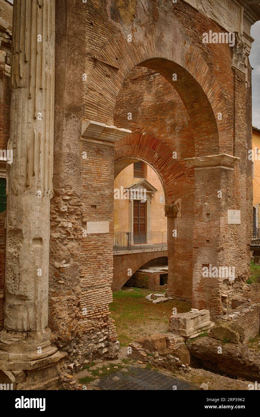 Portico de Ottavia, Rome Italy Stock Photo - Alamy