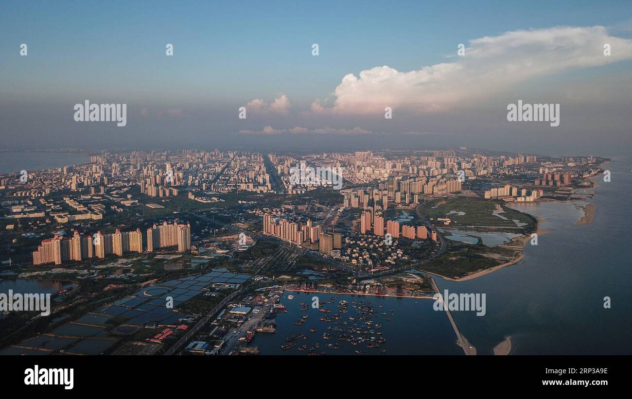 (180928) -- BEIHAI, Sept. 28, 2018 -- Aerial photo taken on Sept. 25 ...