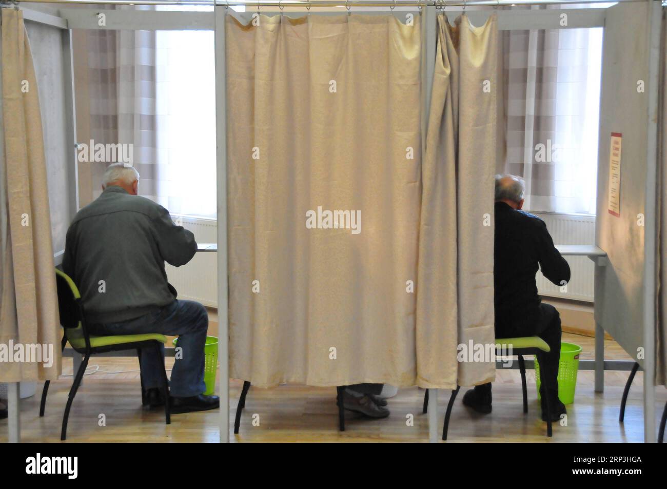 Voting cabin hi-res stock photography and images - Alamy