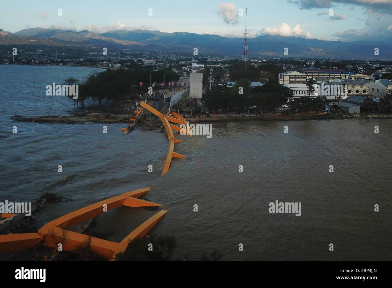 (181008) -- PALU, Oct. 8, 2018 -- Photo taken on Oct. 8, 2018 shows the ...