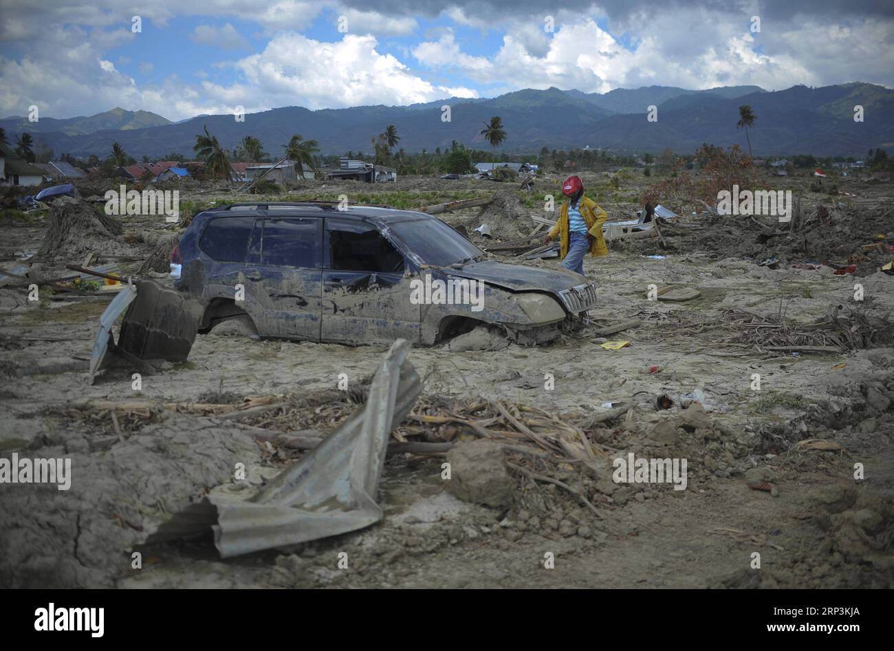Earthquake damage in indonesia 2018 hi-res stock photography and images ...