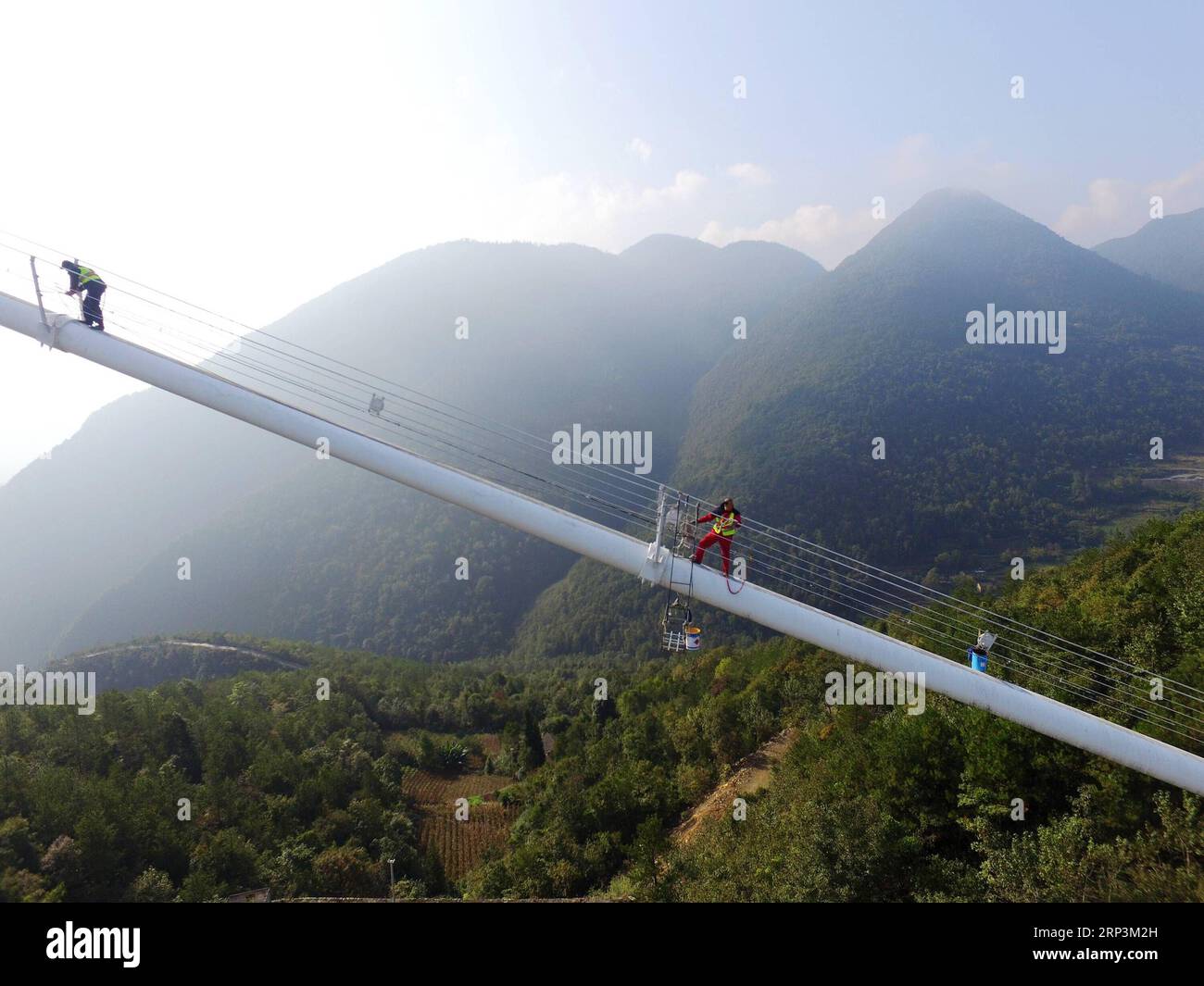 Bridge maintenance hi-res stock photography and images - Alamy