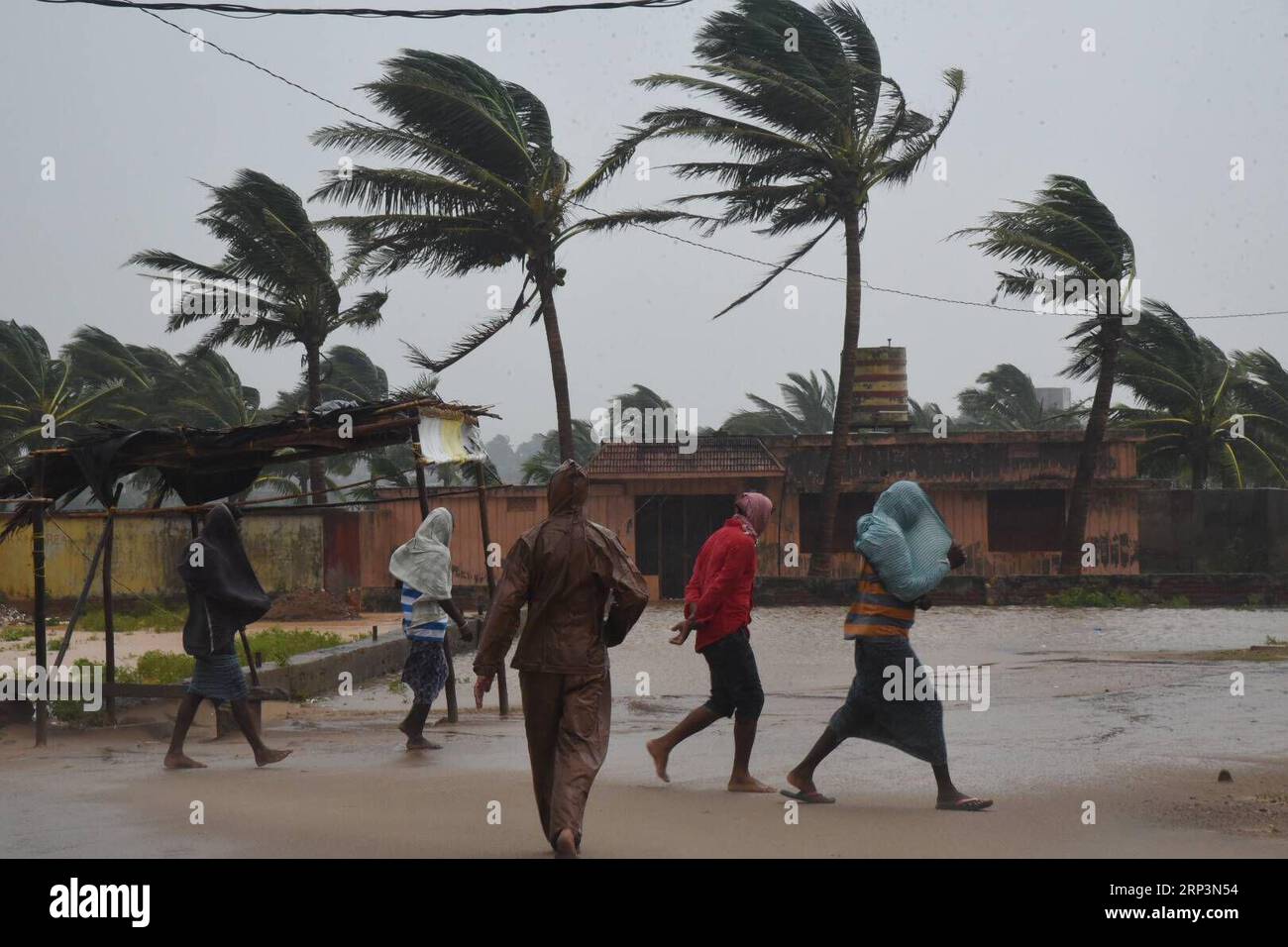 India odisha cyclone titli hi-res stock photography and images - Alamy