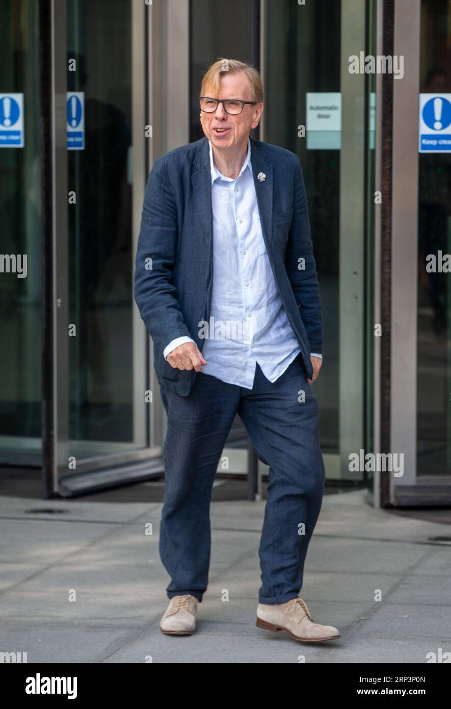 Timothy spall laura kuenssberg hi-res stock photography and images - Alamy