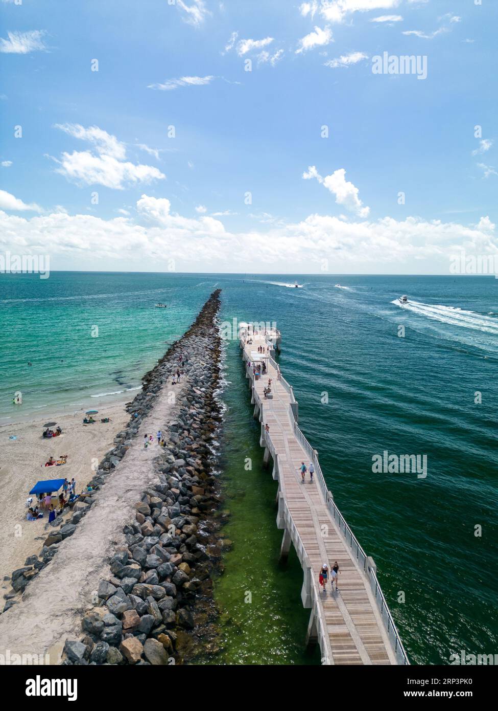 A picturesque view of the iconic South Pointe Pier in Miami Beach ...