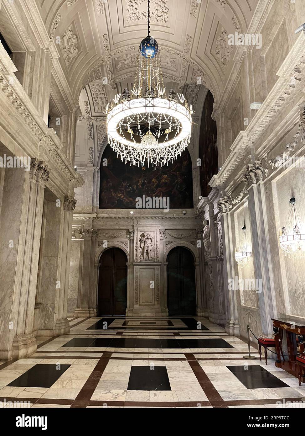 Royal palace netherlands interiors hi-res stock photography and images ...