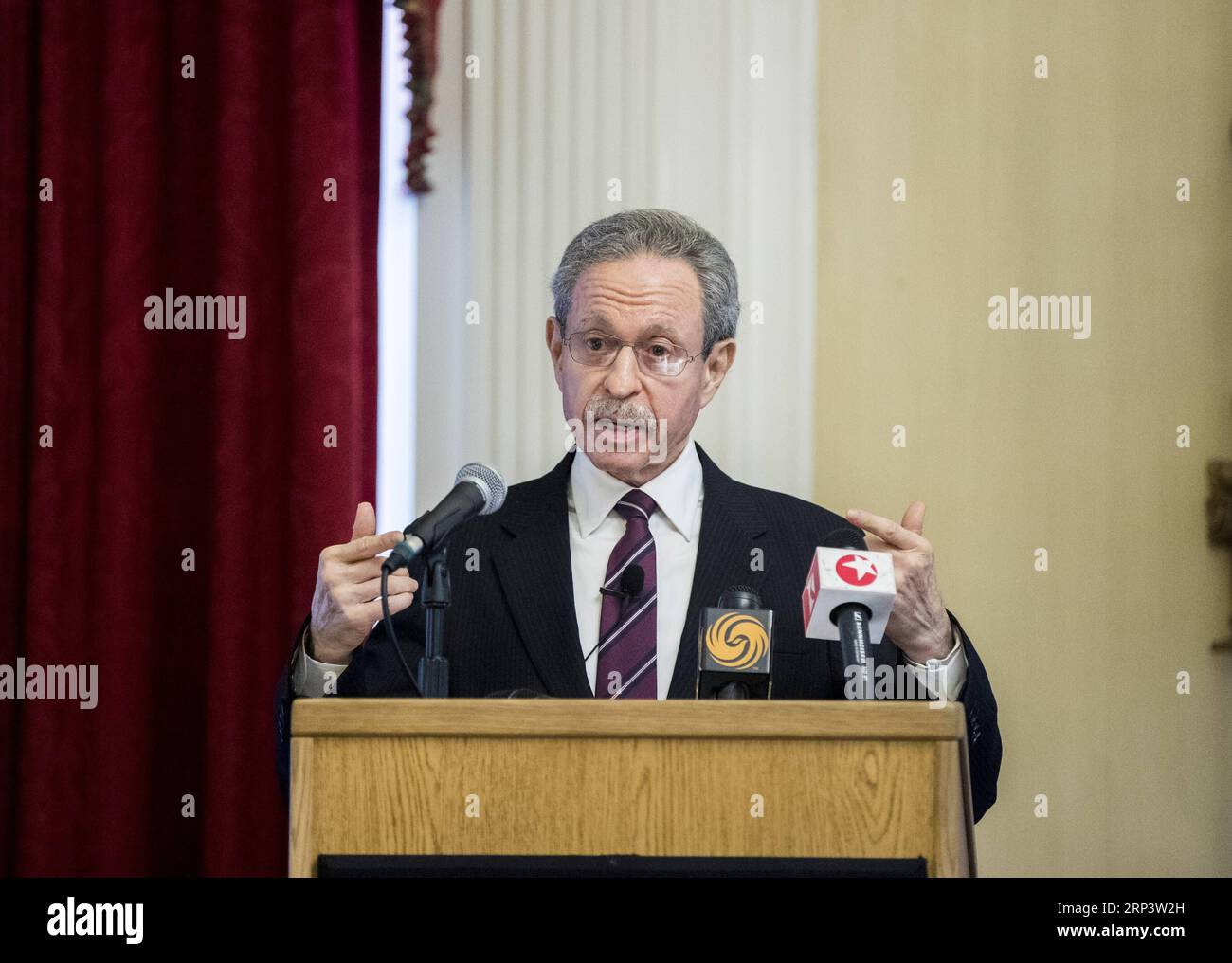 Robert loeb hi-res stock photography and images - Alamy