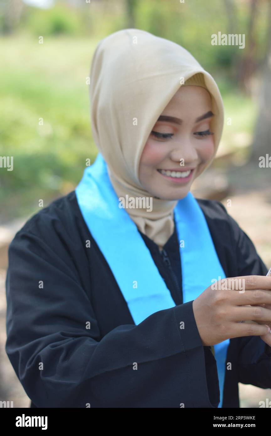 Happy graduation photo day Stock Photo - Alamy