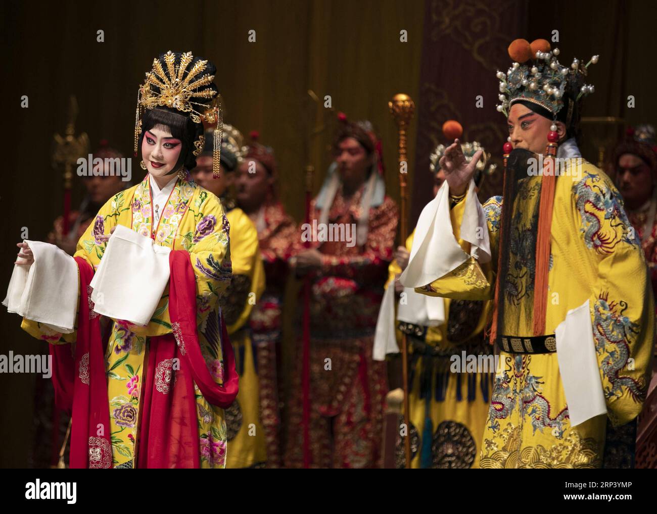 (181019) -- LONDON, Oct. 19, 2018 -- Artists from China National Peking ...