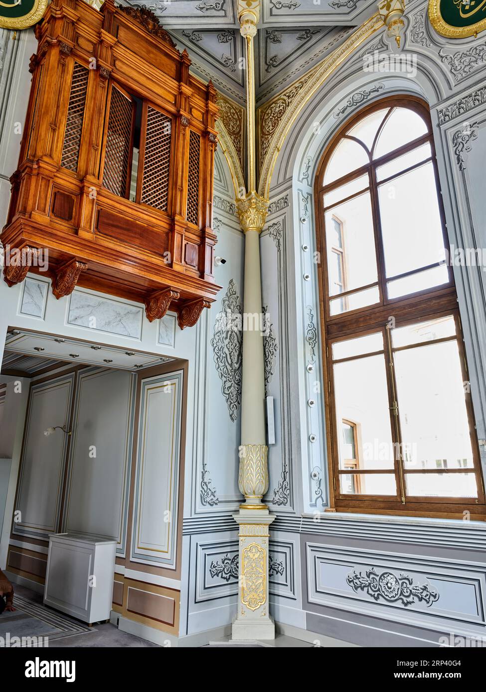 A beautiful example of Turkish and Islamic architecture, and interior ...