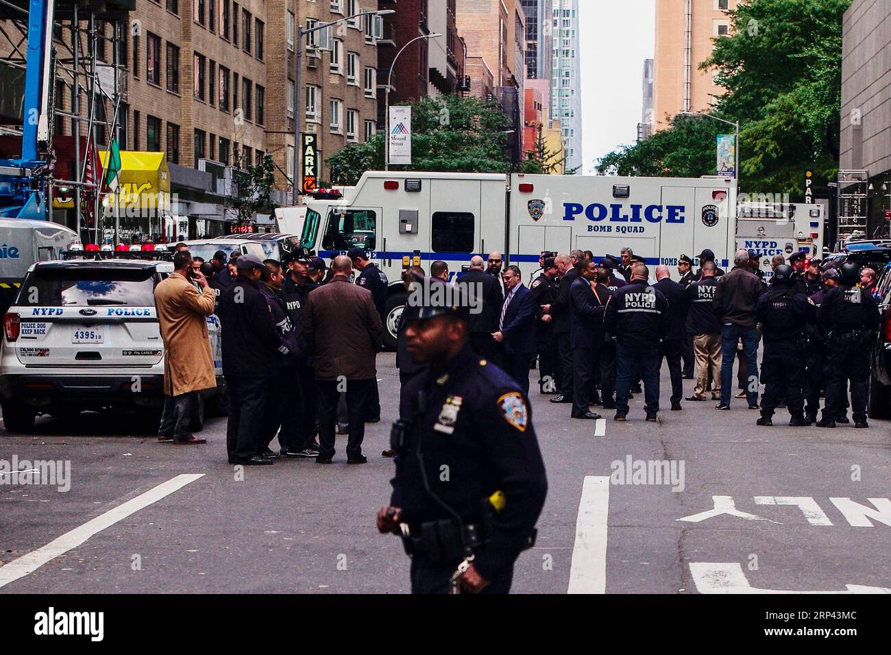 Cnn building new york hi-res stock photography and images - Alamy