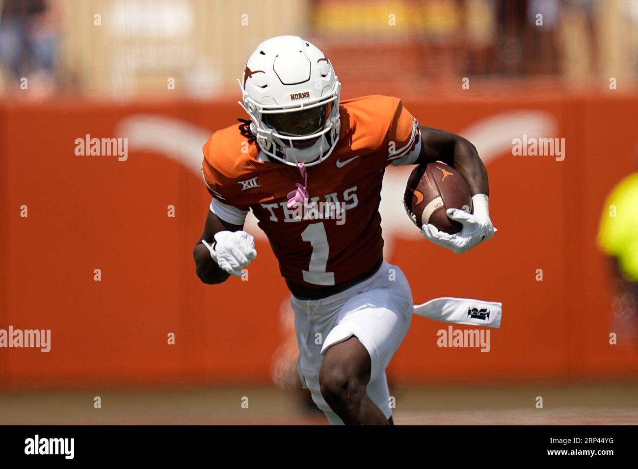 Texas wide receiver Xavier Worthy (1) during the second half of an NCAA ...
