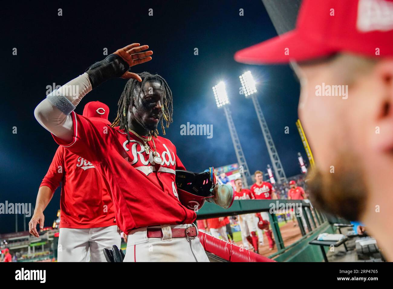 Cincinnati Reds' Elly De La Cruz walks into the dugout after his team's ...