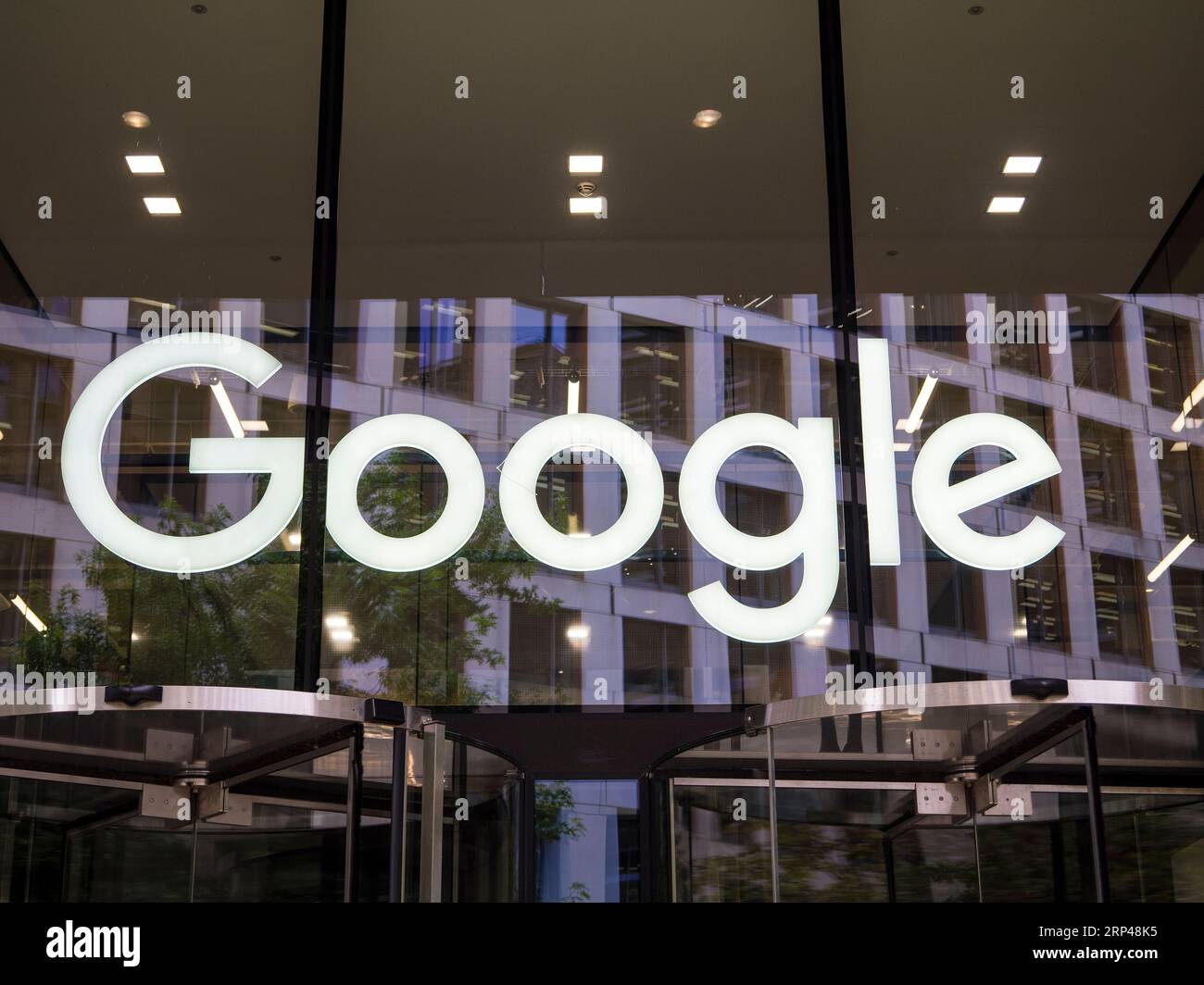 Google head office hi-res stock photography and images - Alamy