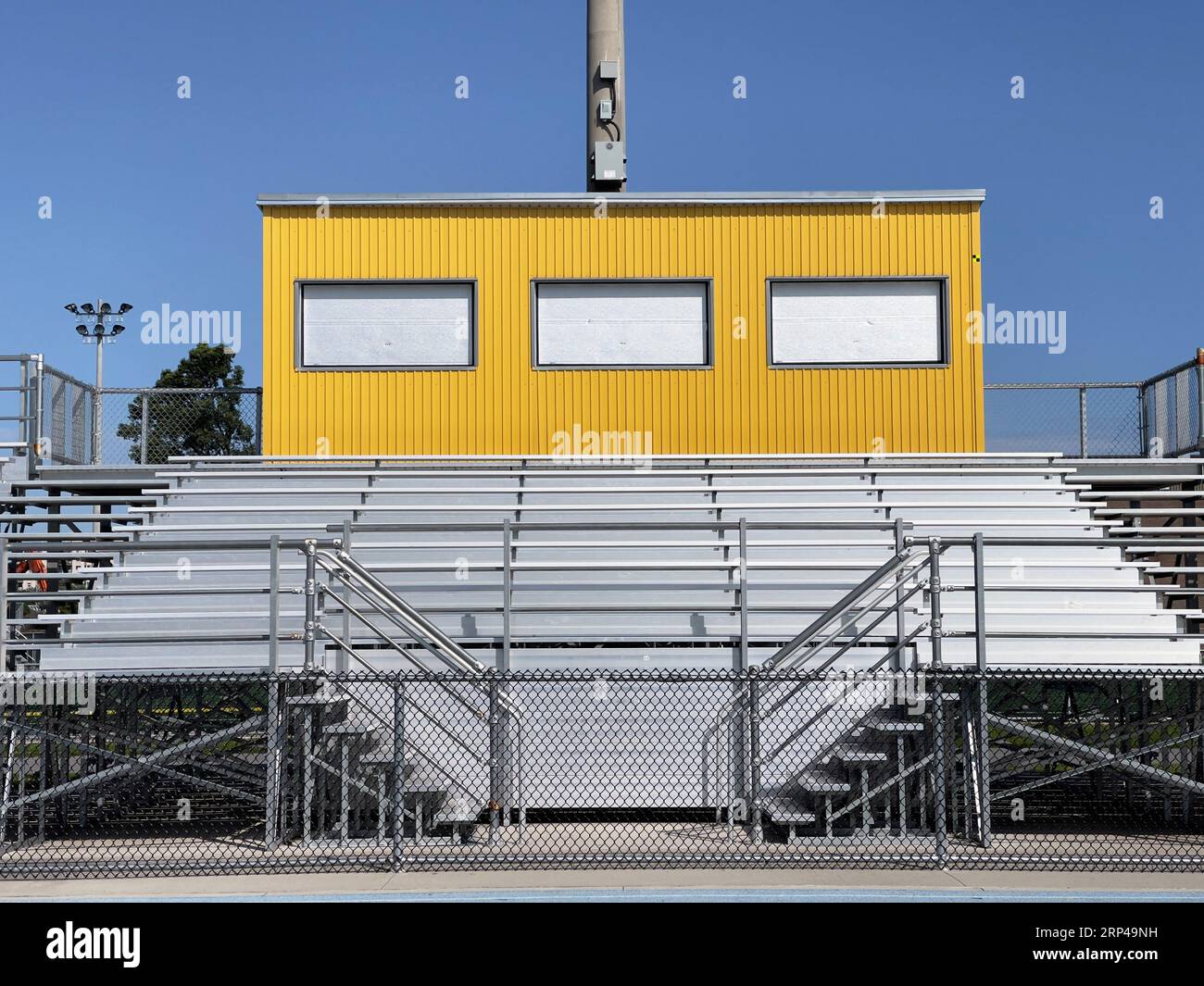 Aluminium benches hi-res stock photography and images - Alamy